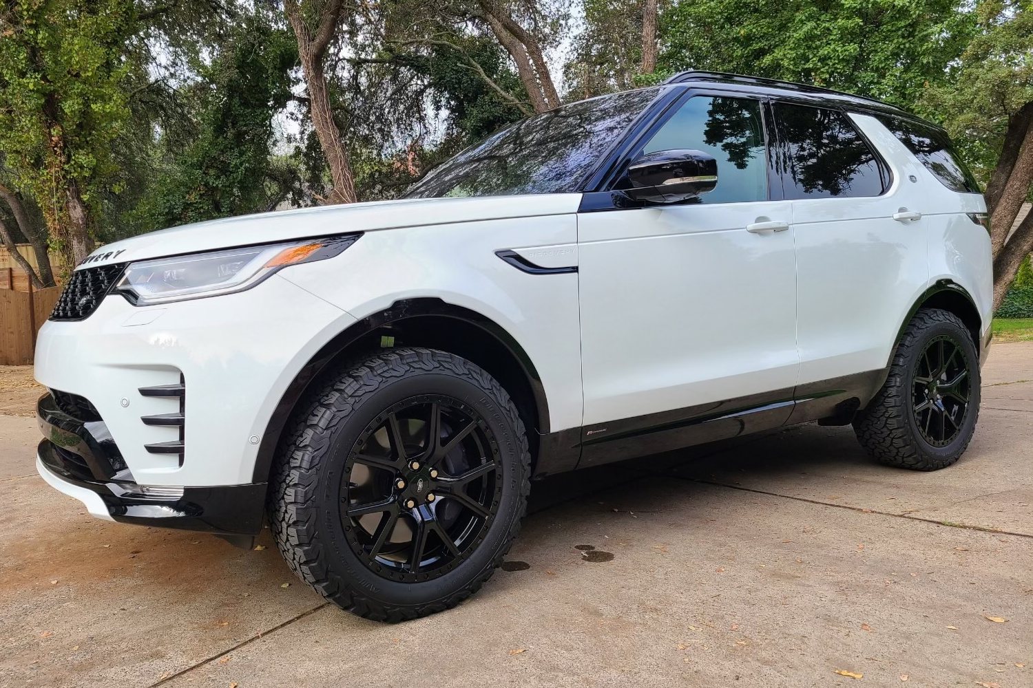 Mantra Wheels for Land Rover Discovery White Knighthawk Gloss Black ⋆ ...
