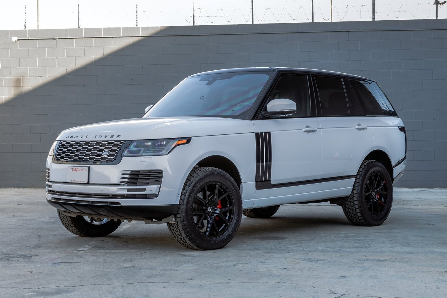 Mantra Wheels for Land Rover Range Rover White Knighthawk Gloss Black ⋆ ...