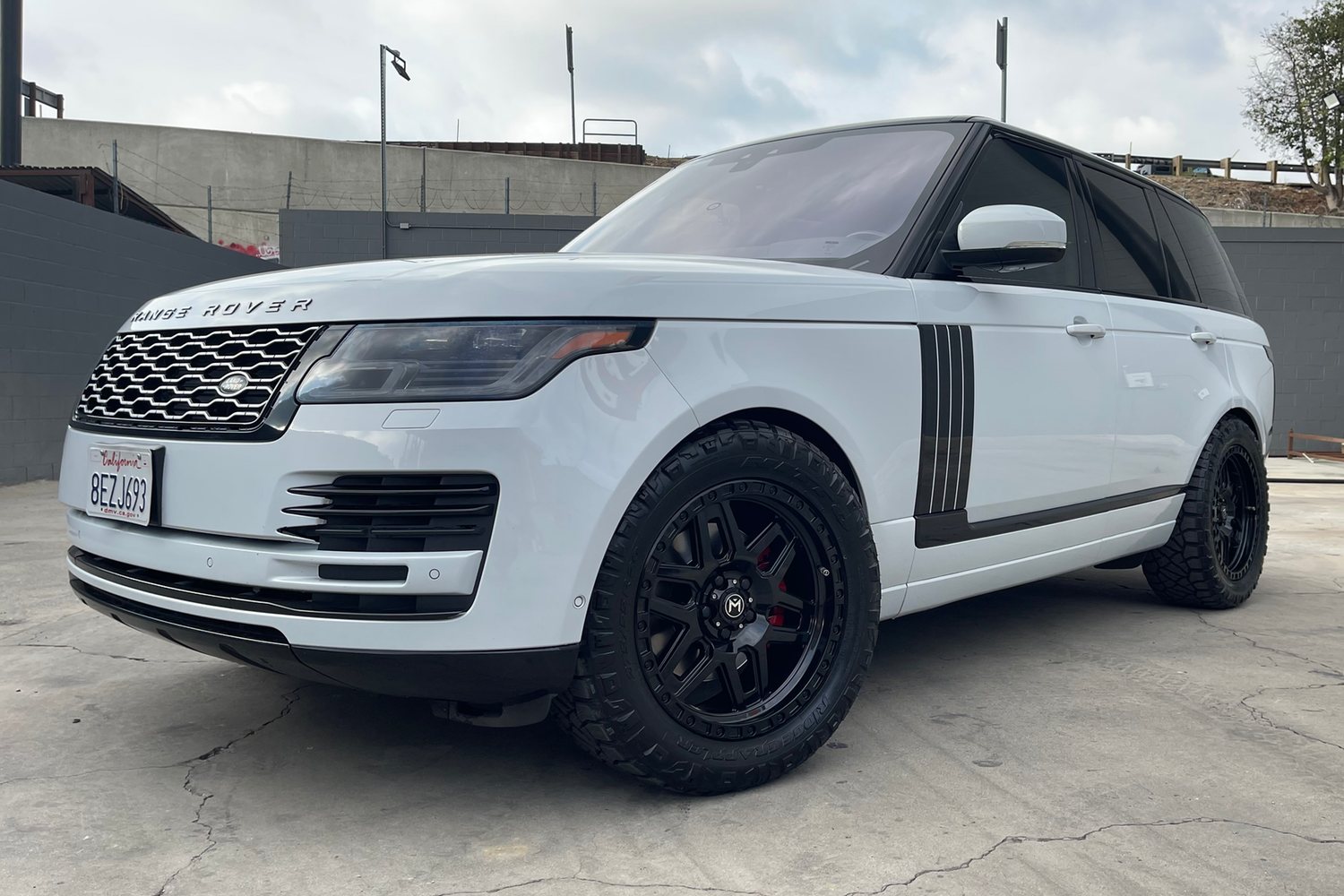 Mantra Wheels for Land Rover Range Rover White Seamak Gloss Black ⋆ ...