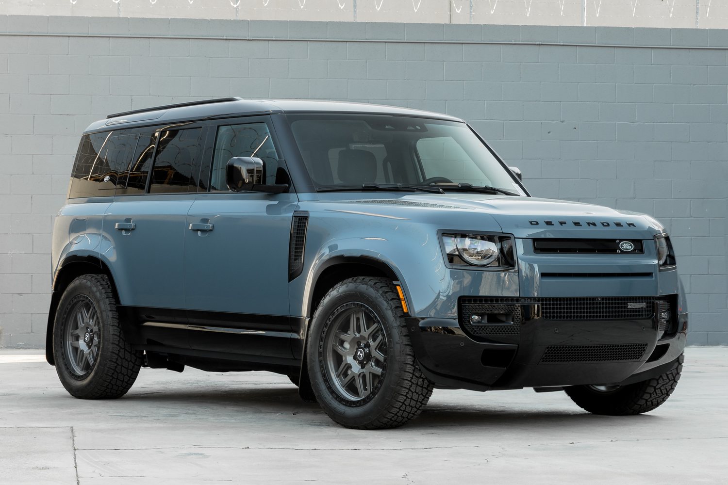 Mantra Wheels for Land Rover Defender Blue Seamak Gunmetal Grey ⋆ ...