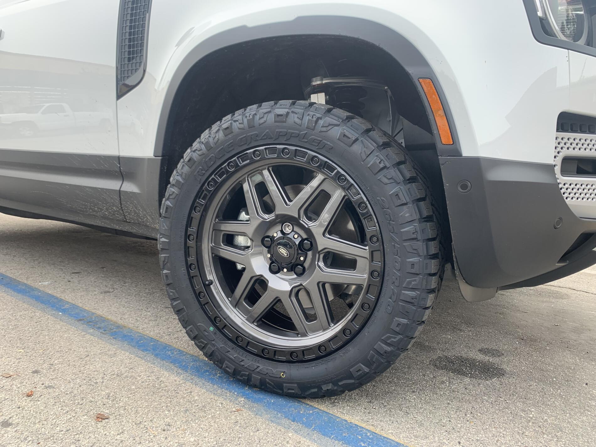 Mantra Wheels for Land Rover Defender White Seamak Gunmetal Grey ⋆ ...