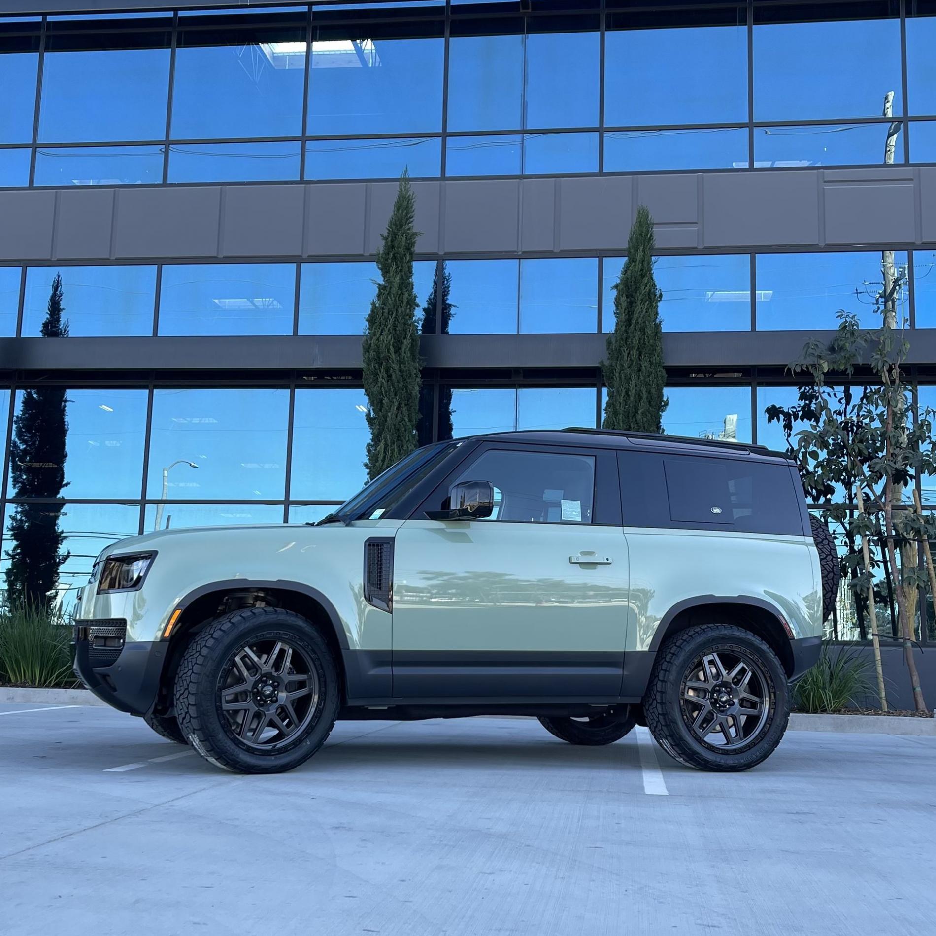 Mantra Wheels for Land Rover Defender Seamak Gunmetal Grey ⋆ Wheels for ...