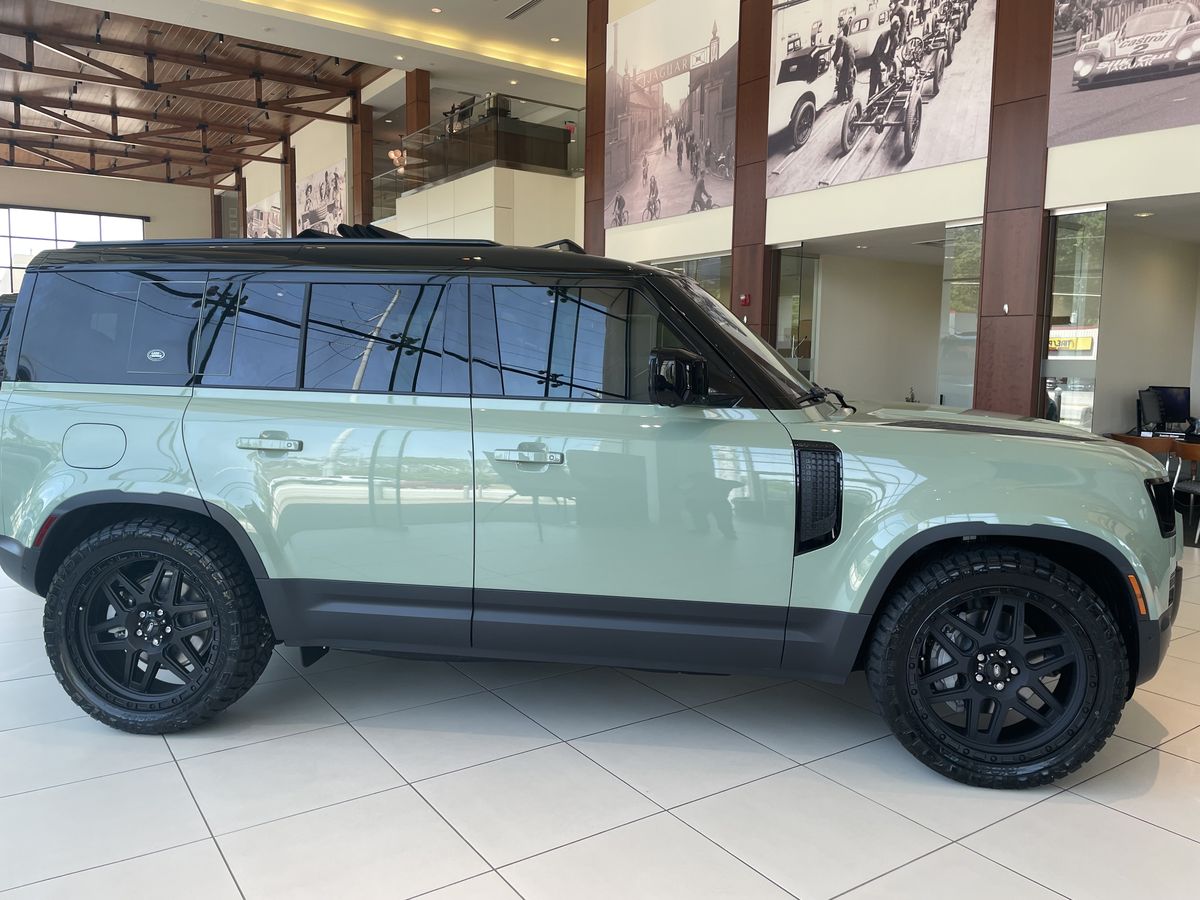 Mantra Wheels for Land Rover Defender Seamak Satin Black with Gloss ...